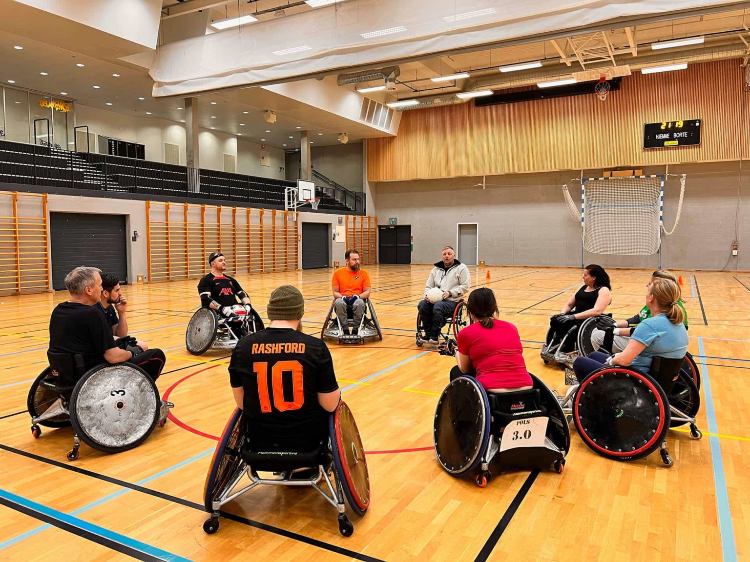 Rullestolrugby imponerer i Sandnes - Prima Assistanse